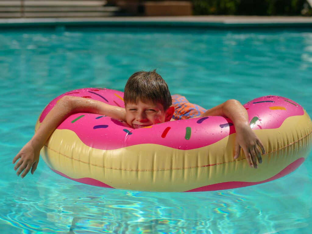 7 Fun Backyard Staycation Ideas for Pool Owners - LinerWorld
